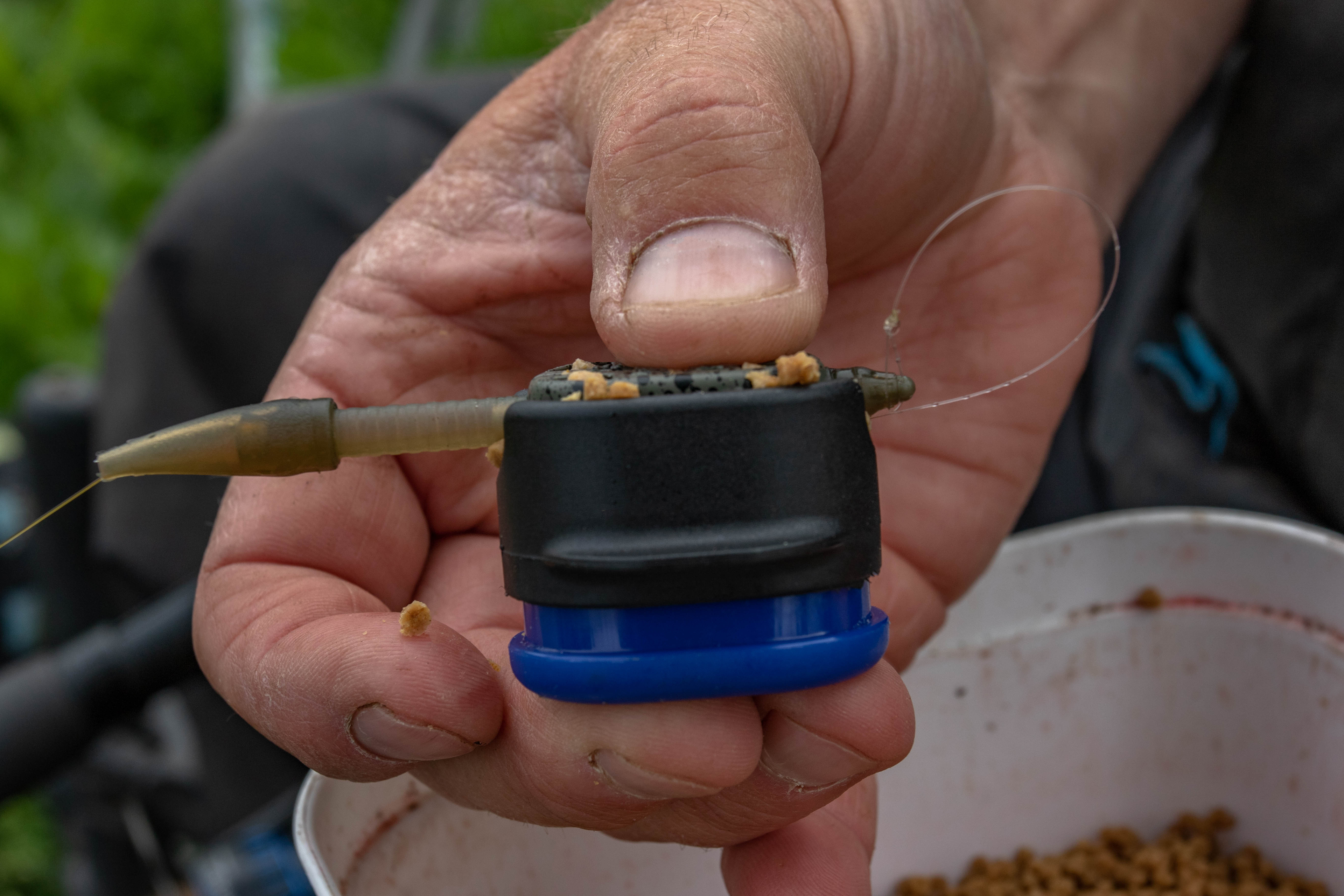 Quick Release Method Mould - Mini | UK Match Fishing Tackle For True ...