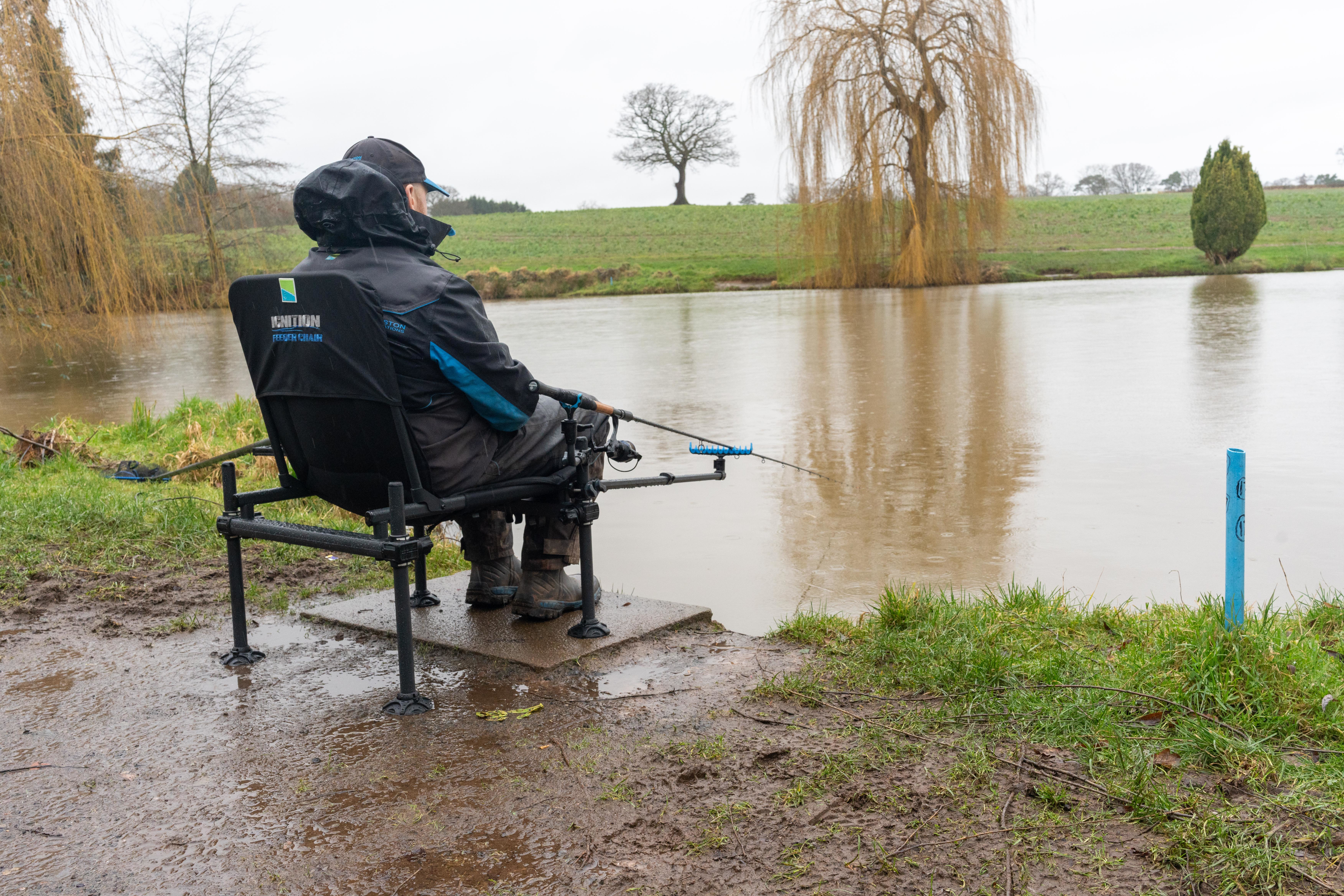 Ignition Feeder Chair Combo | UK Match Fishing Tackle For True Anglers | Preston Innovations